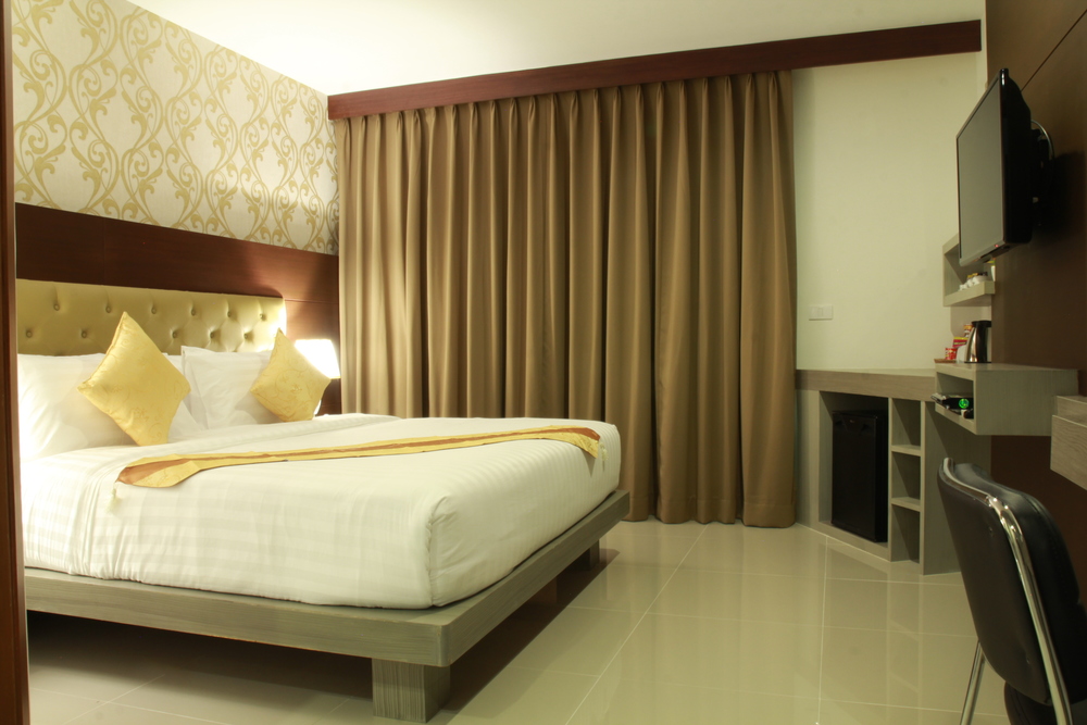 Отель HEMINGWAYS SILK HOTEL 3*, о.Пхукет. Пляж Патонг / Phuket. Patong ...