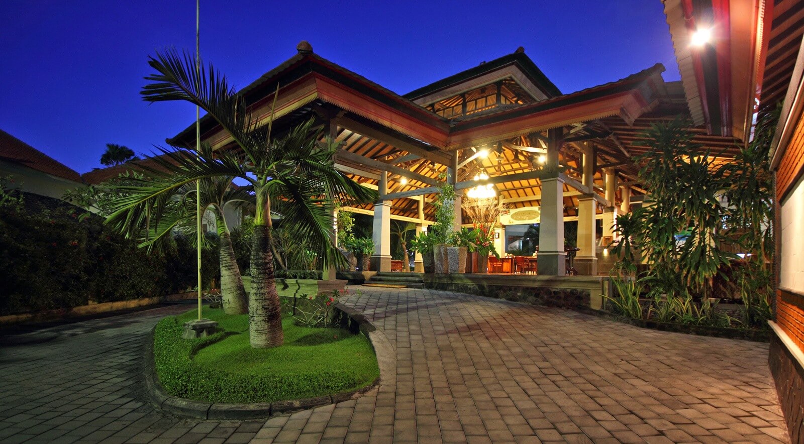 Отель ADI DHARMA HOTEL 3*, Бали (курорт Кута) / Bali (Kuta) Индонезия ...