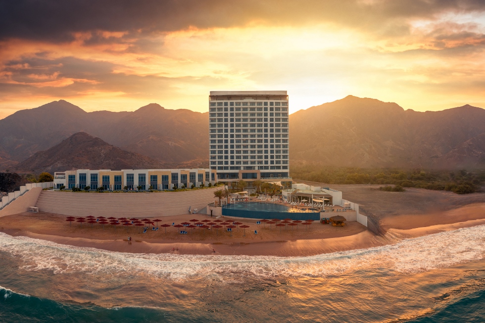 Отель ROYAL M BY GEWAN HOTEL & RESORT AL AQAH 5*, Фуджейра / Fujairah ...