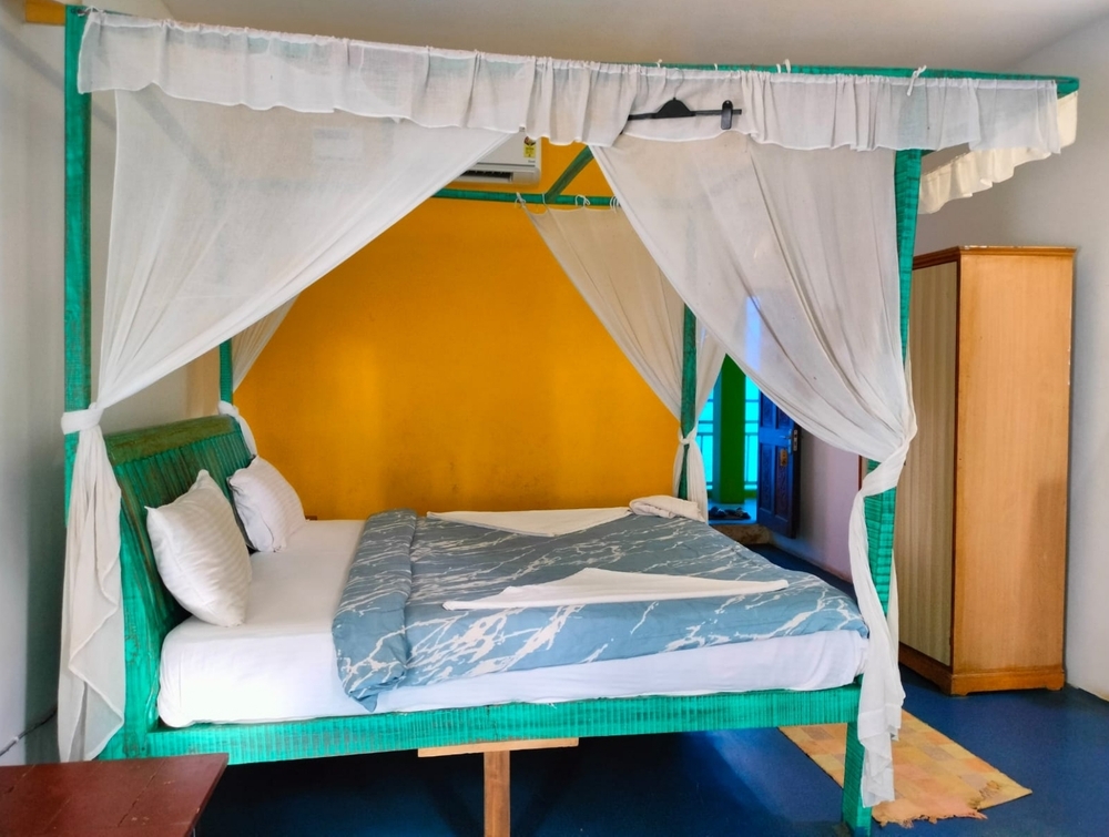 Отель ROCK BITE RESORT -*, Северный Гоа. Морджим / North Goa. Morjim ...