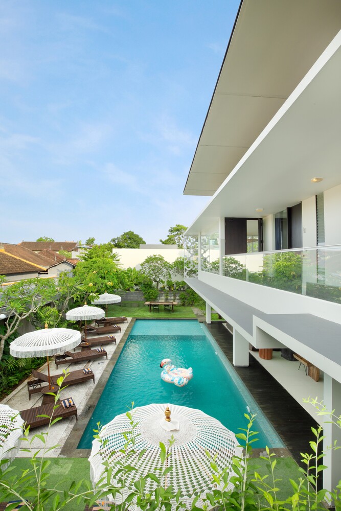 Отель MONOLOCALE LUXURY RESORT & SPA SEMINYAK 5*, Бали (курорт Семиньяк ...