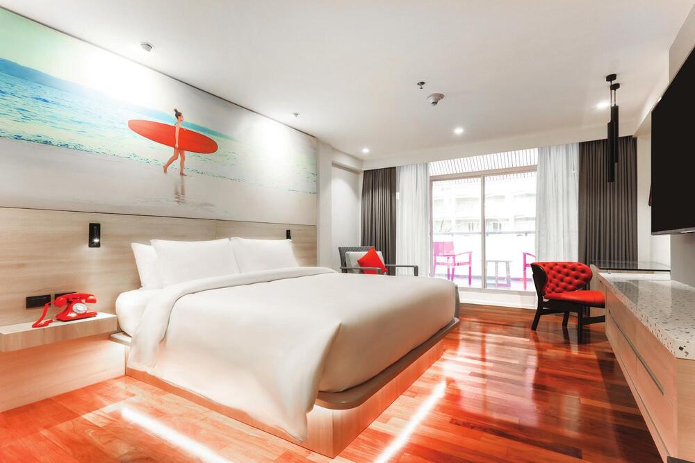 Отель RADISSON RED PHUKET PATONG BEACH 5*, о.Пхукет. Пляж Патонг ...