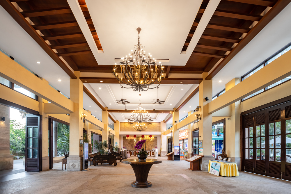 Отель YUHAI HOT SPRING RESORT HOTEL (ex. YUHAI INTERNATIONAL RESORT) 4 ...